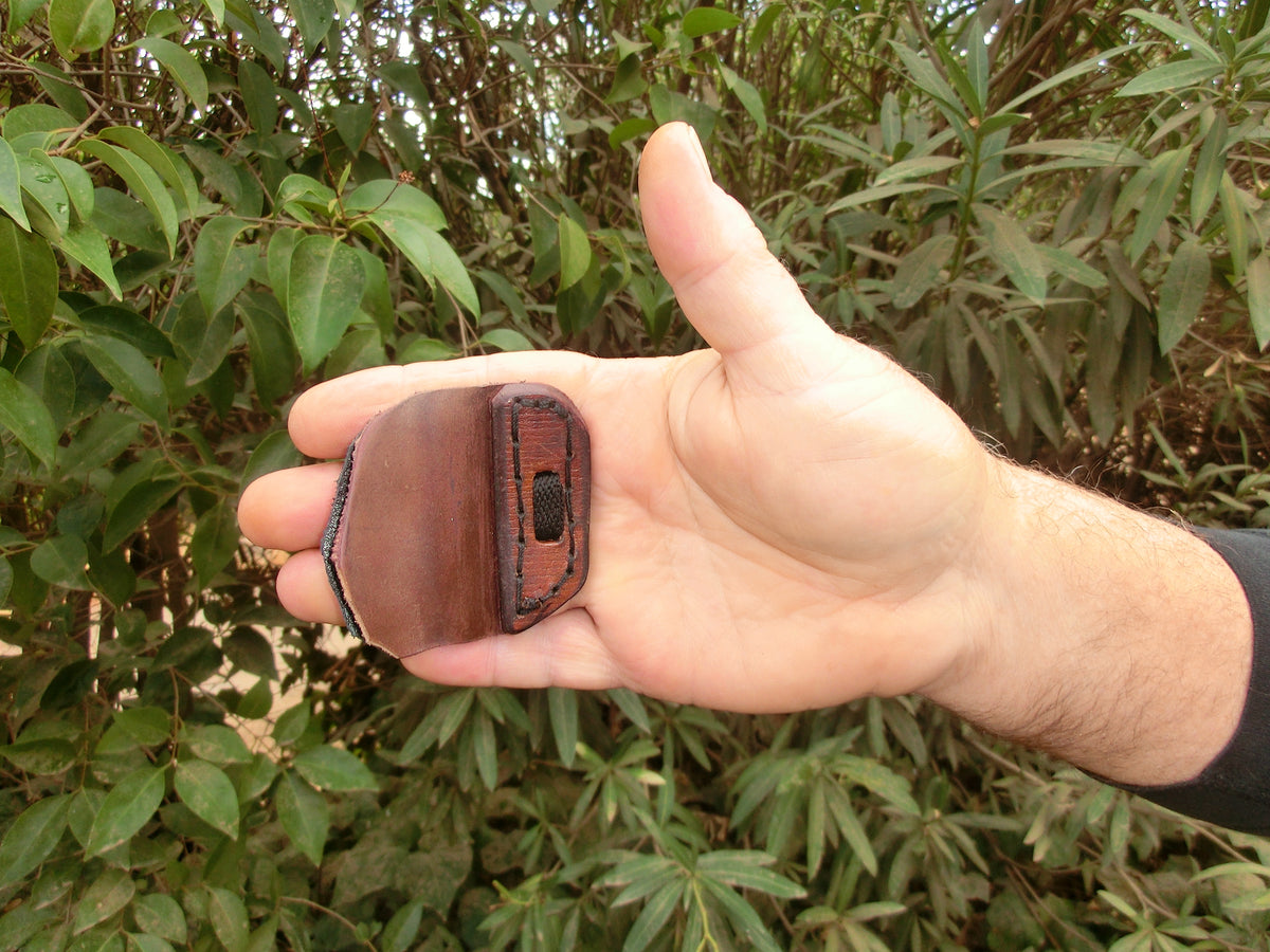 Cordovan Shooting Tab – Fender Archery